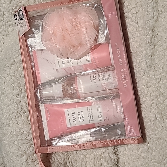 Olivia Grace | Bath & Body | Olivia Grace 5pc Bath Collection Set In Rose | Poshmark